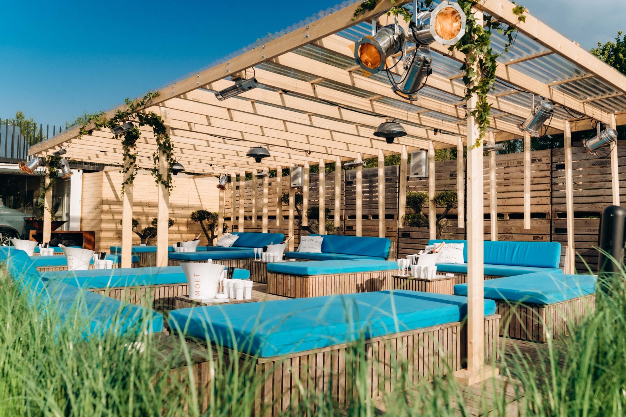 Popup - Zanzibar - Lounge Box | TableFever